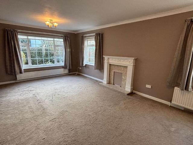 3 bedroom detached bungalow to rent