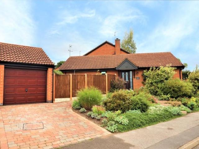 3 bedroom detached bungalow to rent