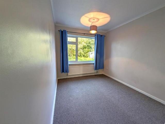 3 bedroom detached bungalow to rent