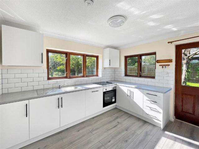 3 bedroom detached bungalow to rent