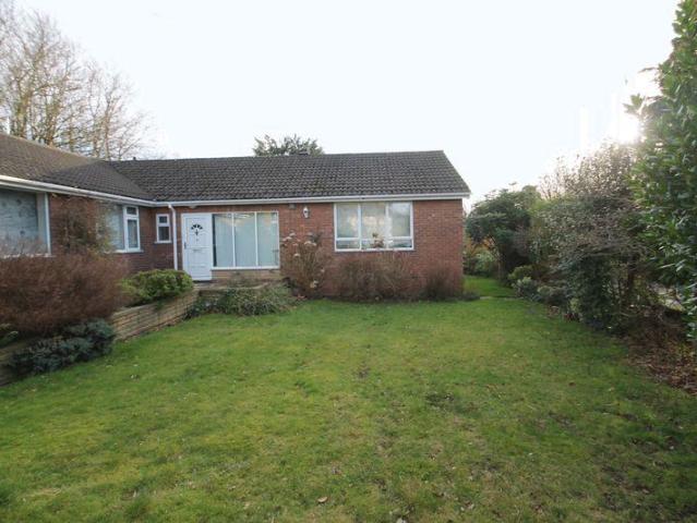 3 bedroom detached bungalow to rent