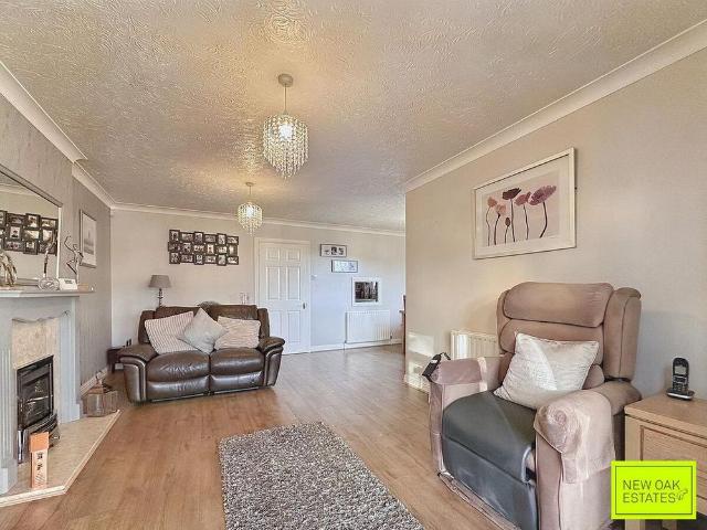 3 bedroom detached bungalow to rent