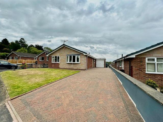 3 bedroom detached bungalow to rent