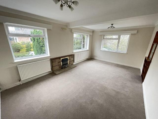 3 bedroom detached bungalow to rent