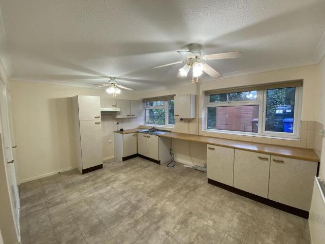 3 bedroom detached bungalow to rent