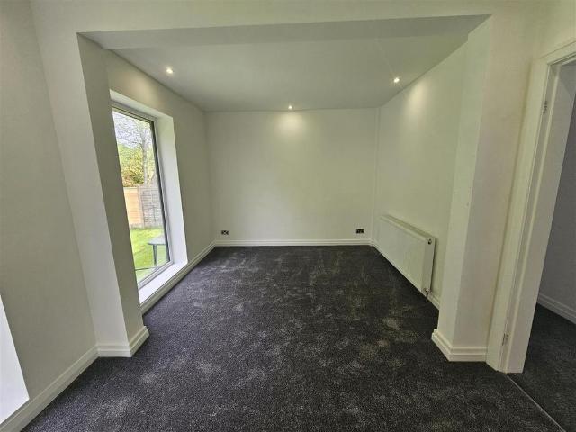3 bedroom detached bungalow to rent