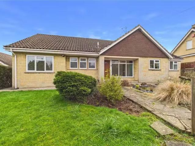 3 bedroom Detached Bungalow to rent, Hoares Lane, Kilmersdon.