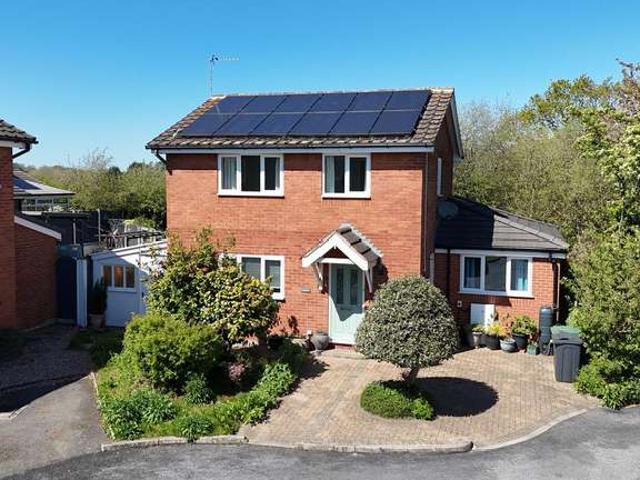 3 Bedroom Detached House