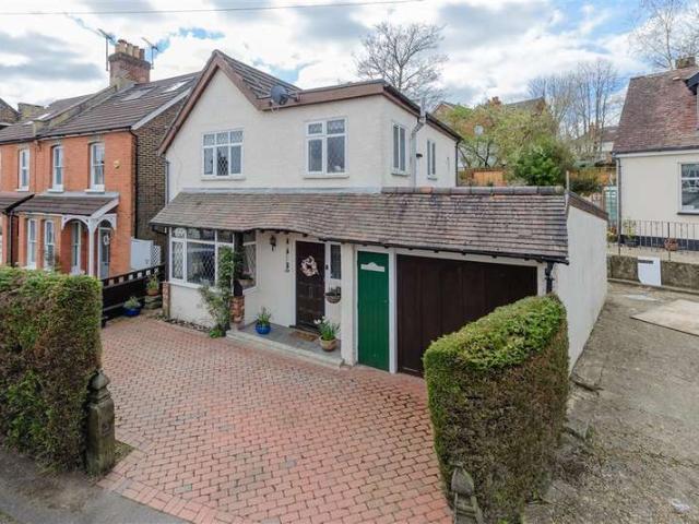 3 Bedroom Detached House