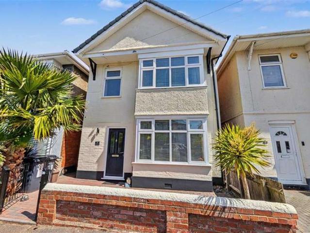 3 Bedroom Detached House