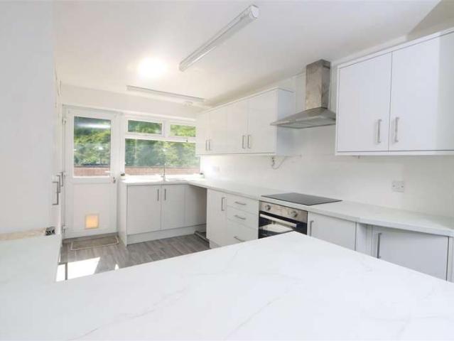 3 Bedroom Detached House
