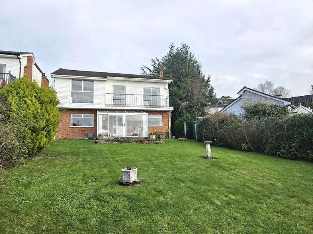 3 Bedroom Detached House