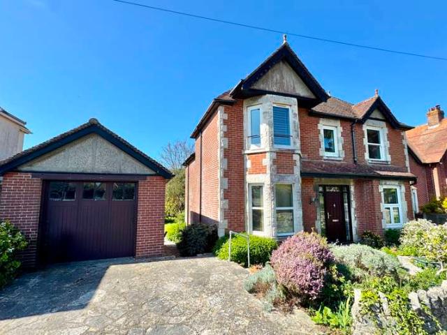 3 Bedroom Detached House
