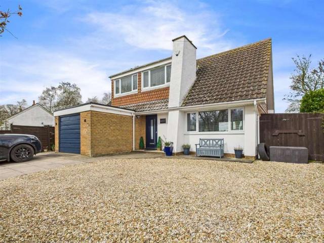 3 Bedroom Detached House