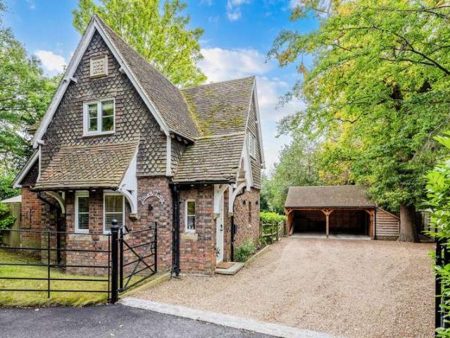 3 Bedroom Detached House