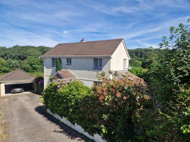 3 Bedroom Detached House
