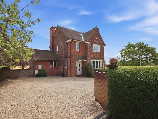 3 Bedroom Detached House