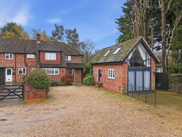 3 Bedroom Semi Detached House