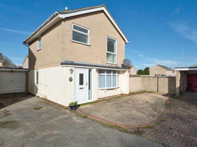 3 Bedroom Detached House