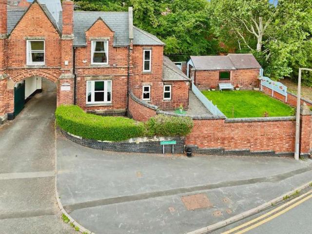 3 Bedroom Detached House