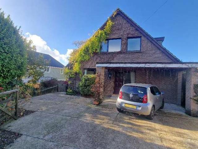 3 Bedroom Detached House