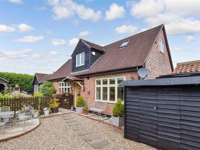 3 Bedroom Detached House