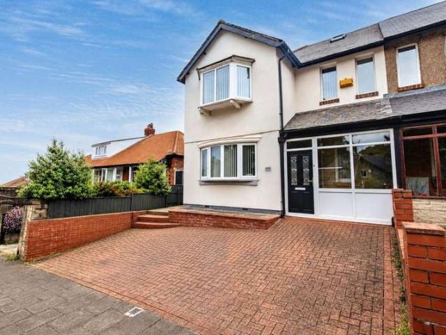 3 Bedroom Detached House