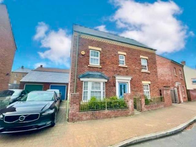 3 Bedroom Detached House