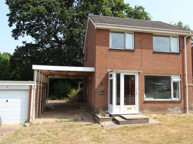3 Bedroom Detached House