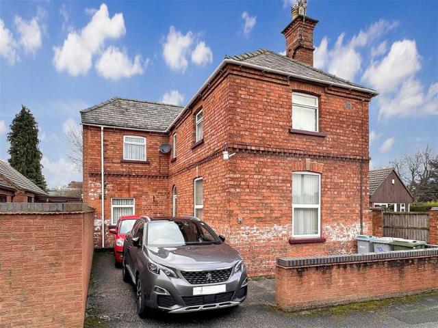 3 Bedroom Detached House