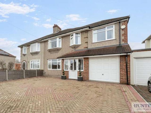 3 Bedroom Detached House