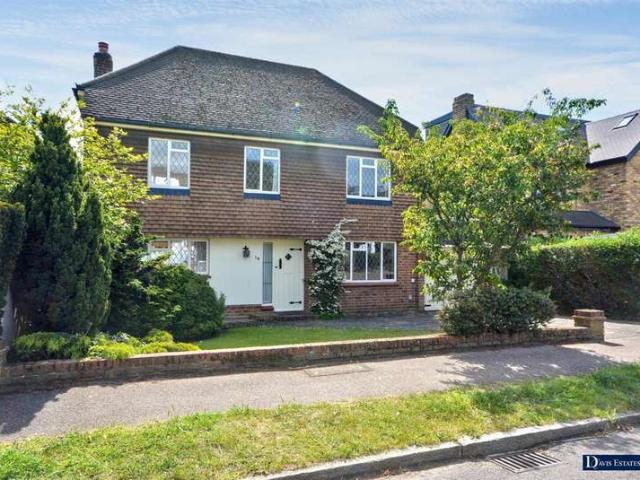 3 Bedroom Detached House