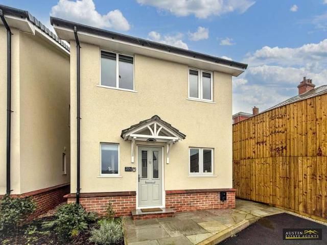3 Bedroom Detached House