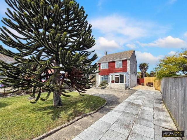 3 Bedroom Detached House