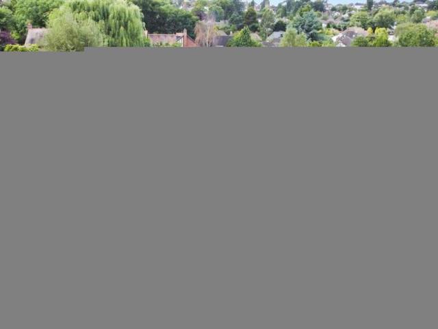 3 Bedroom Detached House