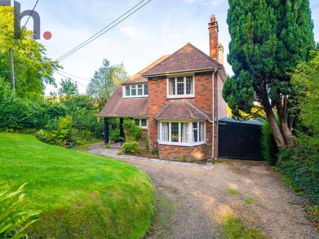 3 Bedroom Detached House