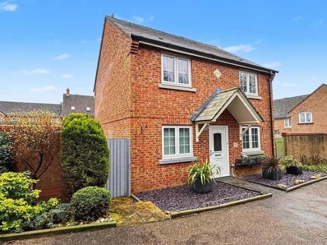 3 Bedroom Detached House