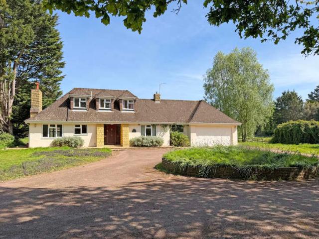 3 Bedroom Detached House