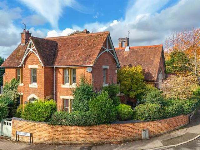 3 Bedroom Detached House