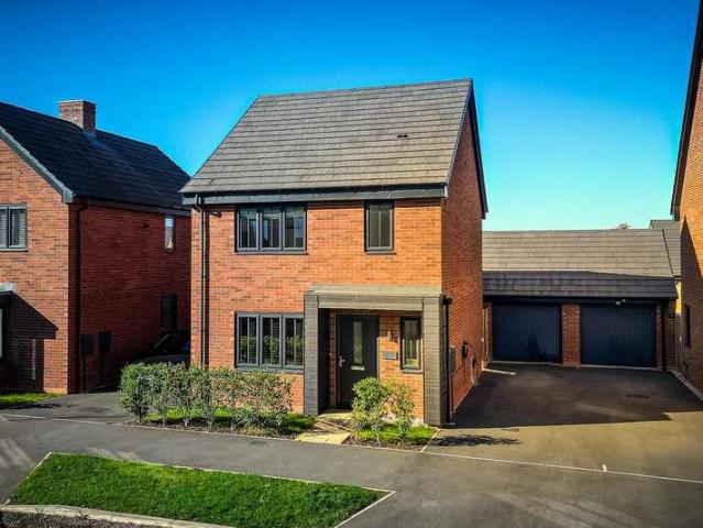 3 Bedroom Detached House
