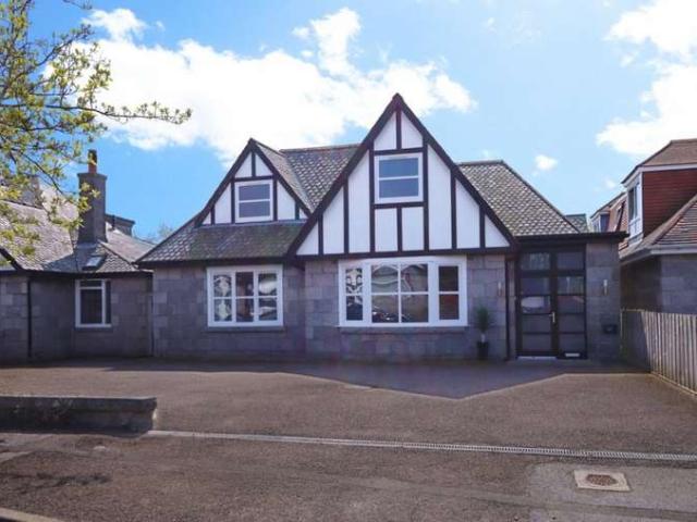 3 Bedroom Detached House