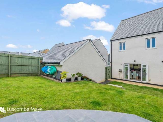 3 Bedroom Detached House