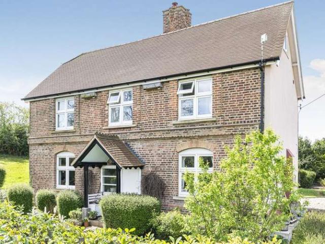 3 Bedroom Detached House