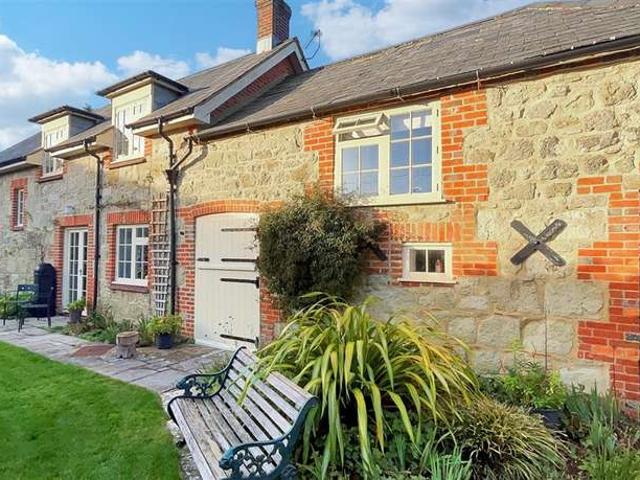 3 Bedroom Detached House