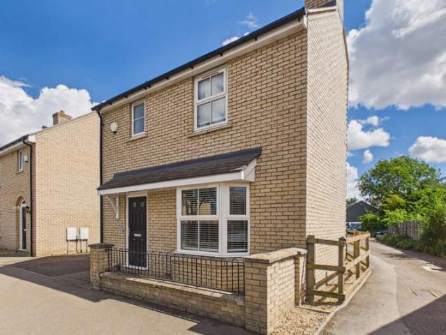 3 Bedroom Detached House