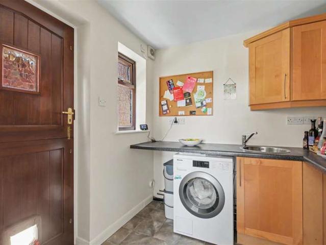 3 Bedroom Detached House