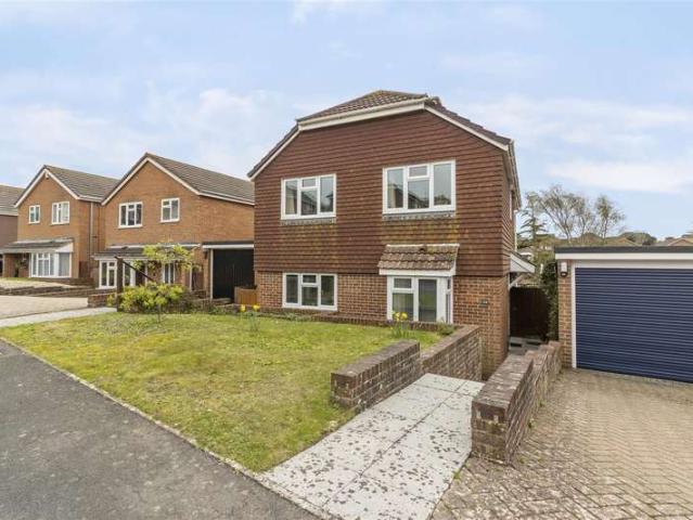 3 Bedroom Detached House