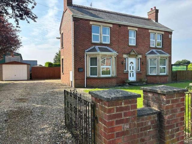 3 Bedroom Detached House
