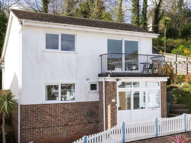 3 Bedroom Detached House