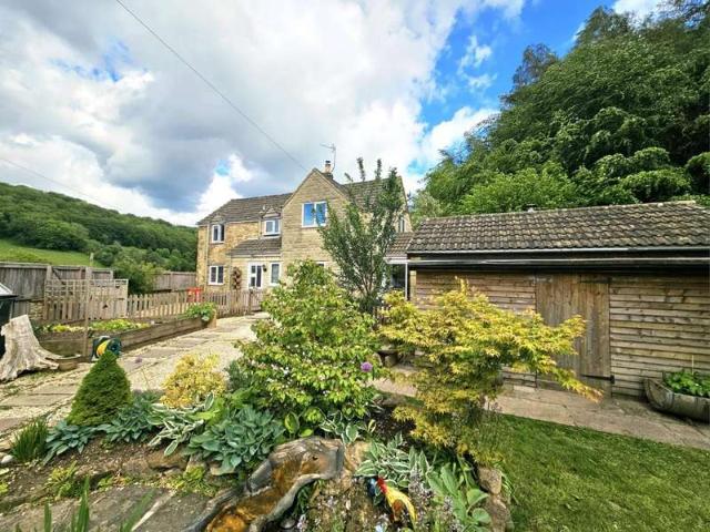 3 Bedroom Detached House